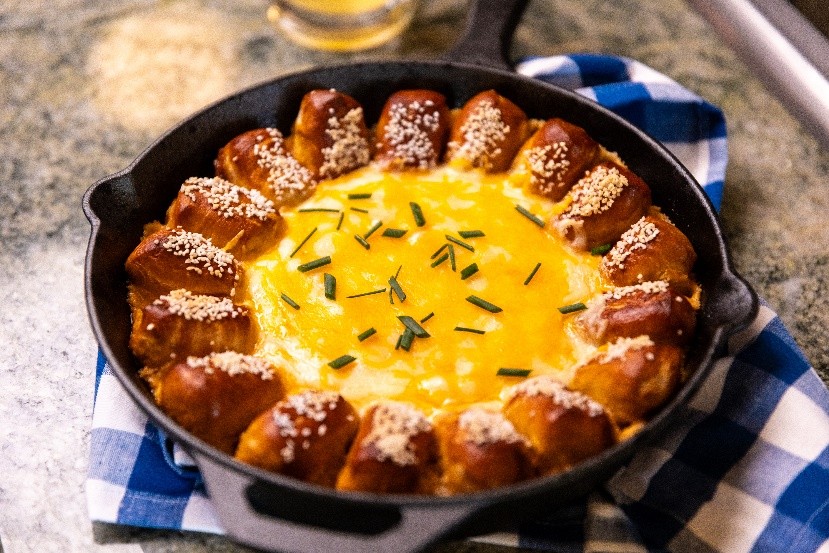 Pull Apart Bavarian Pretzel Bites - J&J Snack Foods Corp.